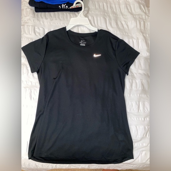 Nike | Tops | Black Nike Dri Fit Tshirt | Poshmark
